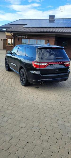 Black Dodge Durango 2015 in Alytus, with an engine capacity of 3.60 L and mileage of 291 thousand km for 8199 €, photo 9 on AUTOMOTO.COM.LV
