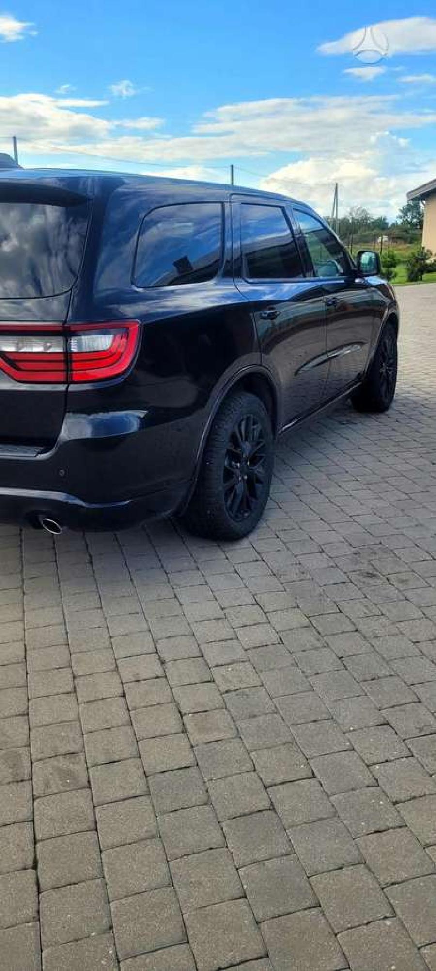 Black Dodge Durango 2015 in Alytus, with an engine capacity of 3.60 L and mileage of 291 thousand km for 8199 €, photo 11 on AUTOMOTO.COM.LV