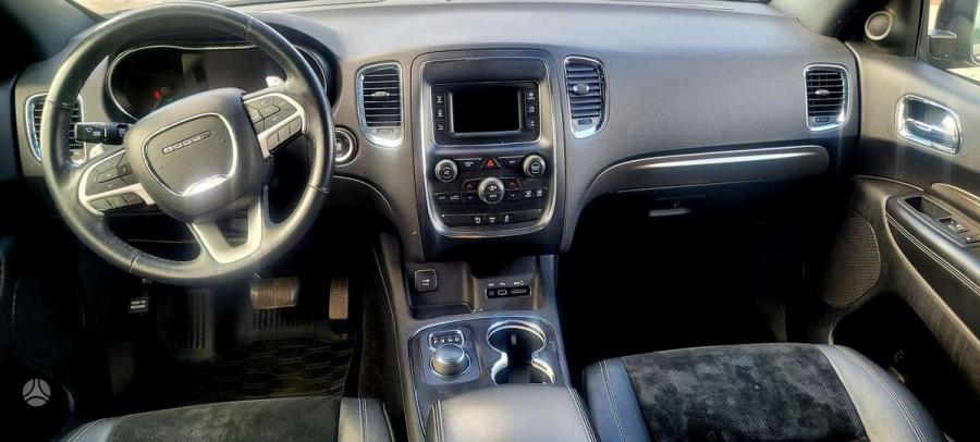 Black Dodge Durango 2015 in Alytus, with an engine capacity of 3.60 L and mileage of 291 thousand km for 8199 €, photo 16 on AUTOMOTO.COM.LV