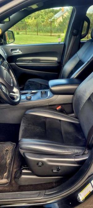 Black Dodge Durango 2015 in Alytus, with an engine capacity of 3.60 L and mileage of 291 thousand km for 8199 €, photo 18 on AUTOMOTO.COM.LV