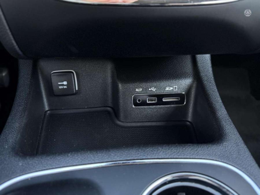 Melns Dodge Durango 2015 Viļņa, ar dzinēja tilpumu 3.60 L un nobraukumu 226 tūkst. km par 15800 €, foto 21 vietnē AUTOMOTO.COM.LV