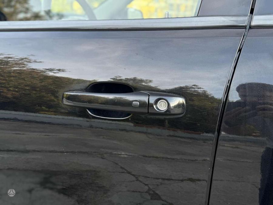 Melns Dodge Durango 2015 Viļņa, ar dzinēja tilpumu 3.60 L un nobraukumu 226 tūkst. km par 15800 €, foto 25 vietnē AUTOMOTO.COM.LV