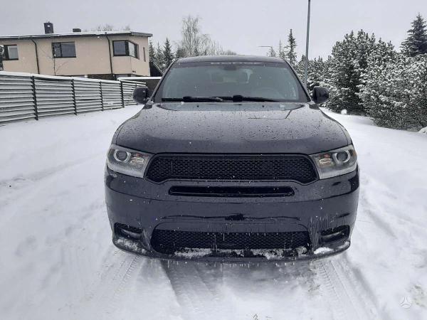 Black Dodge Durango 2016 in Kaunas, with an engine capacity of 3.60 L and mileage of 190 thousand km for 15700 €, photo 4 on AUTOMOTO.COM.LV