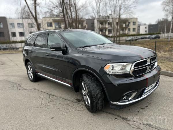Black Dodge Durango 2016 in Riga, with an engine capacity of 3.60 L and mileage of 172 thousand km for 18990 €, photo 5 on AUTOMOTO.COM.LV
