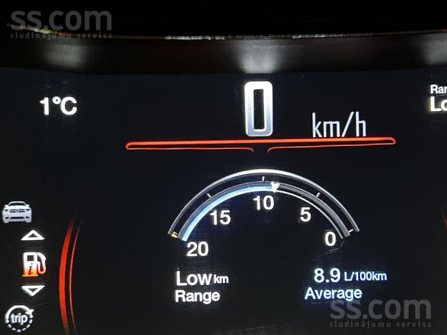 Black Dodge Durango 2016 in Riga, with an engine capacity of 3.60 L and mileage of 172 thousand km for 18990 €, photo 15 on AUTOMOTO.COM.LV