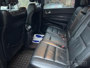 Black Dodge Durango 2016 in Riga, with an engine capacity of 3.60 L and mileage of 172 thousand km for 18990 €, photo 24 on AUTOMOTO.COM.LV