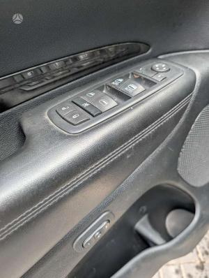 Melns Dodge Durango 2016 Kauņa, ar dzinēja tilpumu 3.60 L un nobraukumu 245 tūkst. km par 10900 €, foto 10 vietnē AUTOMOTO.COM.LV