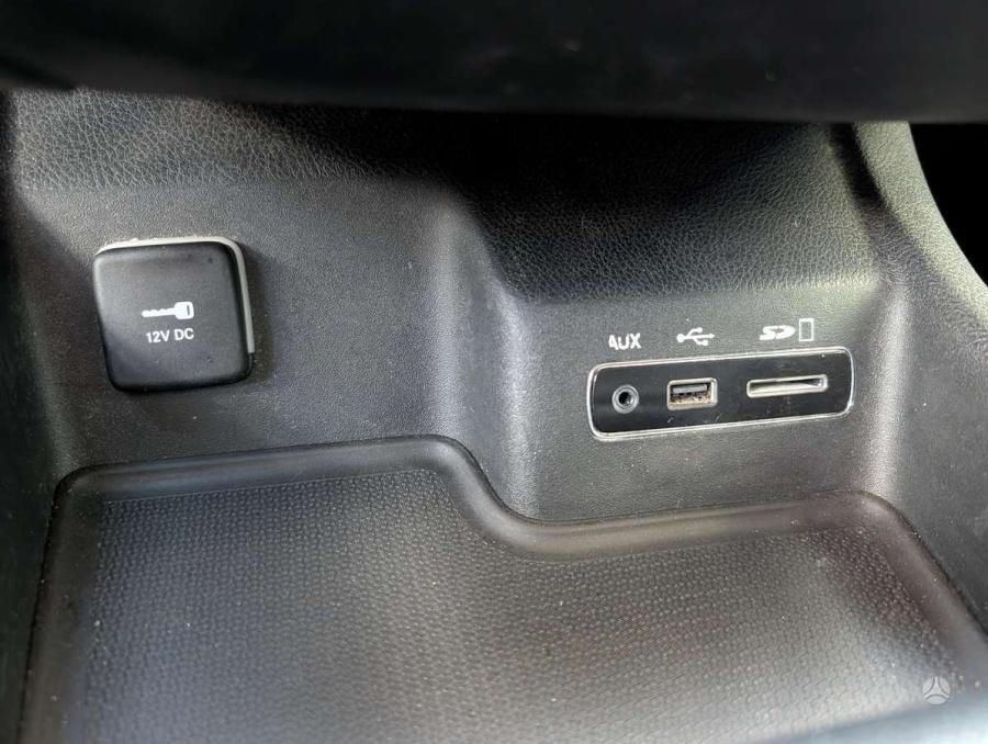 Melns Dodge Durango 2016 Kauņa, ar dzinēja tilpumu 3.60 L un nobraukumu 245 tūkst. km par 10900 €, foto 12 vietnē AUTOMOTO.COM.LV