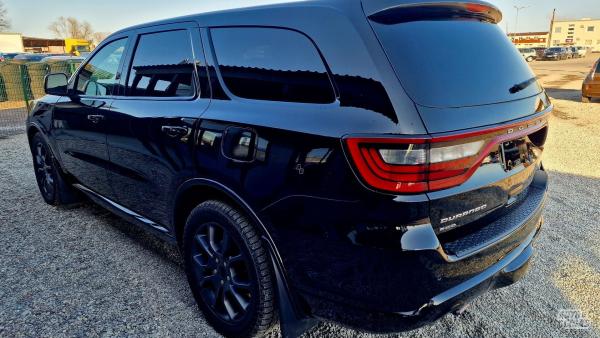 Black Dodge Durango 2017 in Kretinga, with an engine capacity of 5.70 L and mileage of 272 thousand km for 17499 €, photo 4 on AUTOMOTO.COM.LV