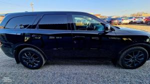 Black Dodge Durango 2017 in Kretinga, with an engine capacity of 5.70 L and mileage of 272 thousand km for 17499 €, photo 7 on AUTOMOTO.COM.LV