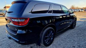 Black Dodge Durango 2017 in Kretinga, with an engine capacity of 5.70 L and mileage of 272 thousand km for 17499 €, photo 8 on AUTOMOTO.COM.LV
