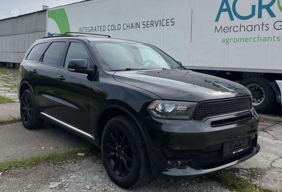 Black Dodge Durango 2017 in Klaipeda, with an engine capacity of 3.60 L and mileage of 260 thousand km for 12300 €, photo 5 on AUTOMOTO.COM.LV