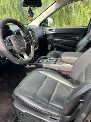 Black Dodge Durango 2017 in Klaipeda, with an engine capacity of 3.60 L and mileage of 260 thousand km for 12300 €, photo 9 on AUTOMOTO.COM.LV