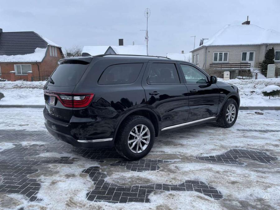 Melns Dodge Durango 2018 Alīta, ar dzinēja tilpumu 3.60 L un nobraukumu 186 tūkst. km par 15500 €, foto 4 vietnē AUTOMOTO.COM.LV