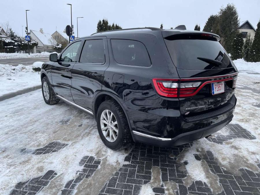 Melns Dodge Durango 2018 Alīta, ar dzinēja tilpumu 3.60 L un nobraukumu 186 tūkst. km par 15500 €, foto 6 vietnē AUTOMOTO.COM.LV