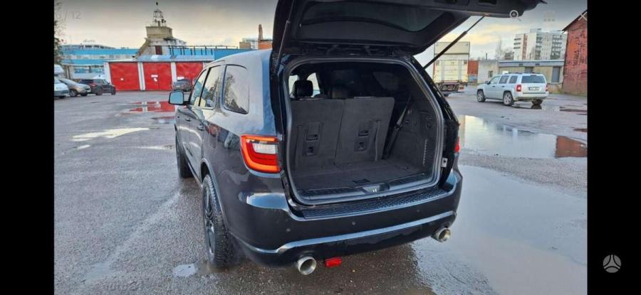 Melns Dodge Durango 2018 Viļņa, ar dzinēja tilpumu 3.60 L un nobraukumu 180 tūkst. km par 22600 €, foto 6 vietnē AUTOMOTO.COM.LV