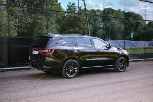 Melns Dodge Durango 2018 Kauņa, ar dzinēja tilpumu 5.70 L un nobraukumu 122 tūkst. km par 25000 €, foto 5 vietnē AUTOMOTO.COM.LV