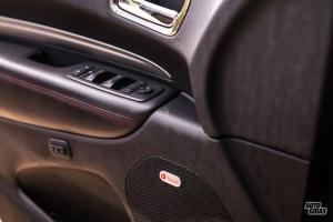 Melns Dodge Durango 2018 Kauņa, ar dzinēja tilpumu 5.70 L un nobraukumu 122 tūkst. km par 25000 €, foto 12 vietnē AUTOMOTO.COM.LV