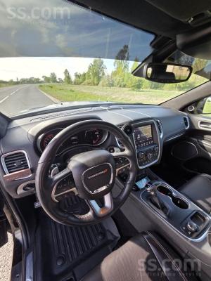 Black Dodge Durango 2018 in Liepaja, with an engine capacity of 5.70 L and mileage of 121 thousand km for 28000 €, photo 9 on AUTOMOTO.COM.LV