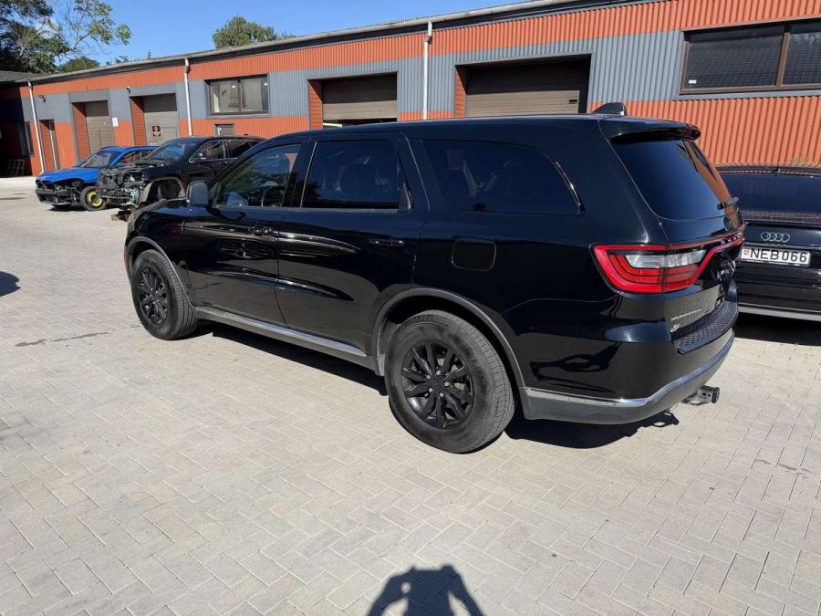 Black Dodge Durango 2018 in Klaipeda, with an engine capacity of 3.60 L and mileage of 165 thousand km for 15900 €, photo 7 on AUTOMOTO.COM.LV
