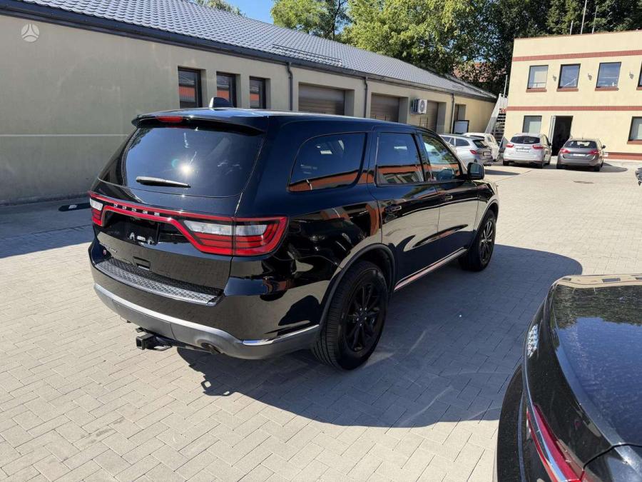 Black Dodge Durango 2018 in Klaipeda, with an engine capacity of 3.60 L and mileage of 165 thousand km for 15900 €, photo 9 on AUTOMOTO.COM.LV