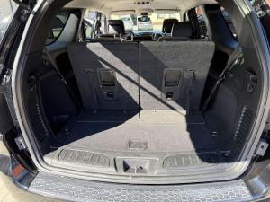 Black Dodge Durango 2018 in Klaipeda, with an engine capacity of 3.60 L and mileage of 165 thousand km for 15900 €, photo 15 on AUTOMOTO.COM.LV