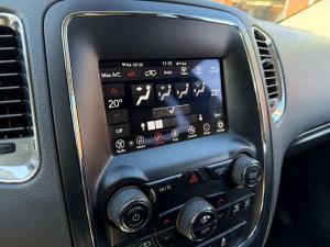 Black Dodge Durango 2018 in Klaipeda, with an engine capacity of 3.60 L and mileage of 165 thousand km for 15900 €, photo 21 on AUTOMOTO.COM.LV