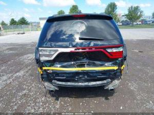 Black Dodge Durango 2018 in Klaipeda, with an engine capacity of 3.60 L and mileage of 211 thousand km for 10400 €, photo 16 on AUTOMOTO.COM.LV