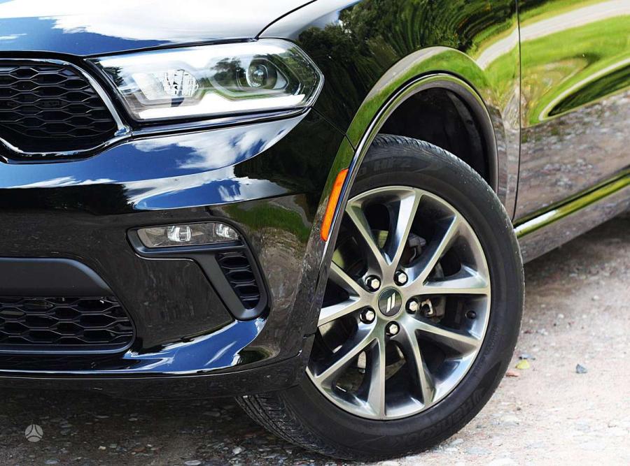 Black Dodge Durango 2018 in Kretinga, with an engine capacity of 3.60 L and mileage of 211 thousand km for 15999 €, photo 4 on AUTOMOTO.COM.LV