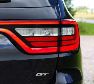 Black Dodge Durango 2018 in Kretinga, with an engine capacity of 3.60 L and mileage of 211 thousand km for 15999 €, photo 19 on AUTOMOTO.COM.LV