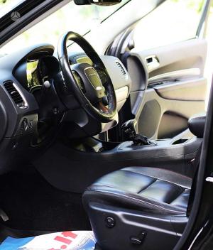 Black Dodge Durango 2018 in Kretinga, with an engine capacity of 3.60 L and mileage of 211 thousand km for 15999 €, photo 24 on AUTOMOTO.COM.LV