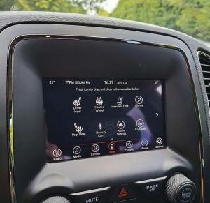 Black Dodge Durango 2018 in Kretinga, with an engine capacity of 3.60 L and mileage of 211 thousand km for 15999 €, photo 34 on AUTOMOTO.COM.LV