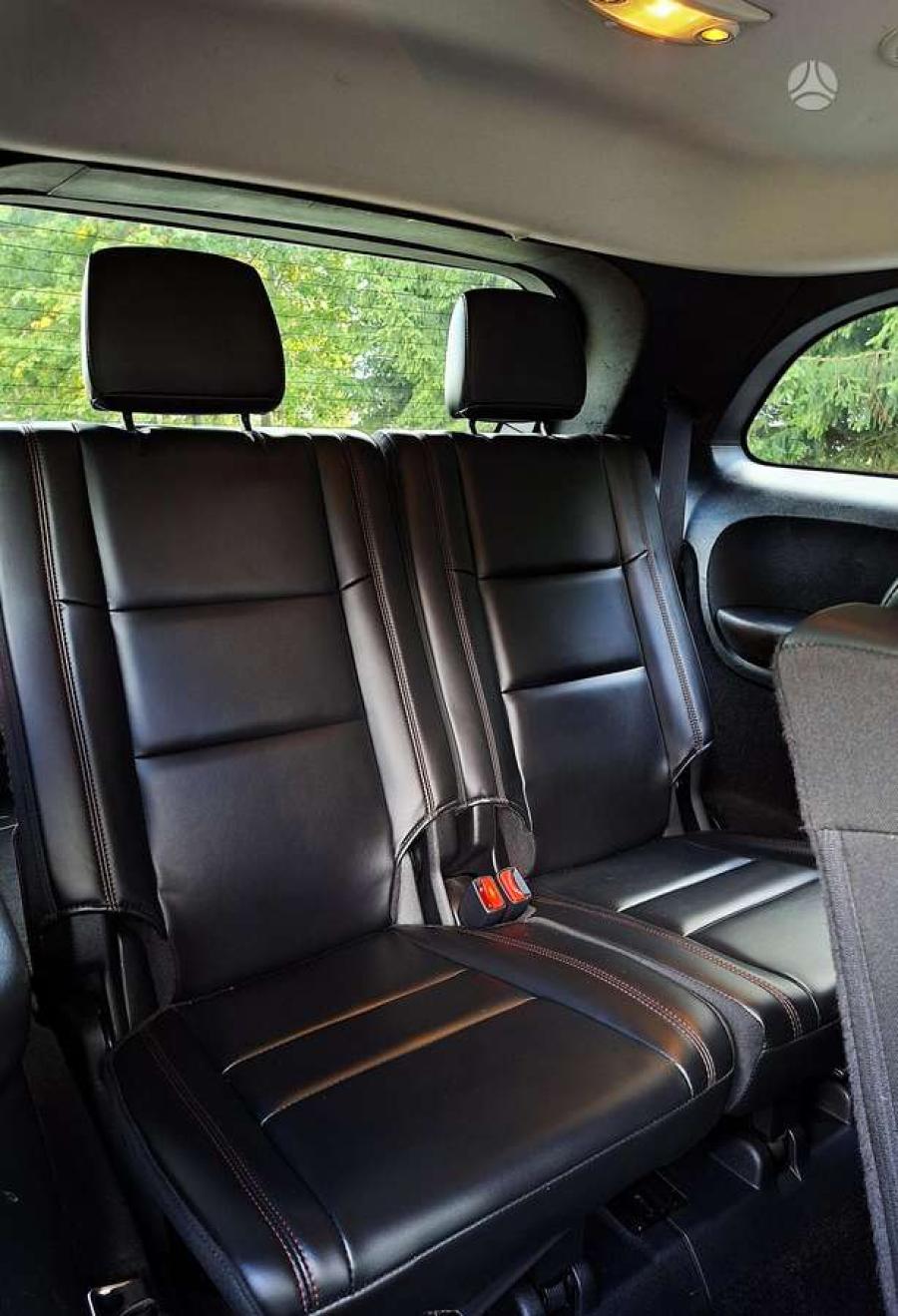 Black Dodge Durango 2018 in Kretinga, with an engine capacity of 3.60 L and mileage of 211 thousand km for 15999 €, photo 37 on AUTOMOTO.COM.LV