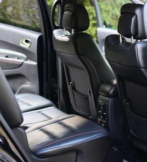 Black Dodge Durango 2018 in Kretinga, with an engine capacity of 3.60 L and mileage of 211 thousand km for 15999 €, photo 38 on AUTOMOTO.COM.LV