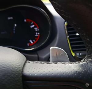 Black Dodge Durango 2018 in Kretinga, with an engine capacity of 3.60 L and mileage of 211 thousand km for 15999 €, photo 42 on AUTOMOTO.COM.LV