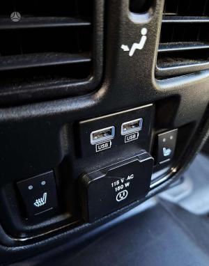 Black Dodge Durango 2018 in Kretinga, with an engine capacity of 3.60 L and mileage of 211 thousand km for 15999 €, photo 44 on AUTOMOTO.COM.LV