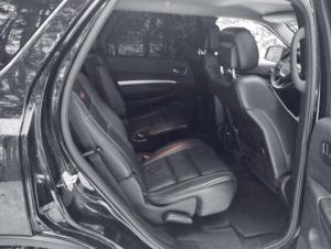 Black Dodge Durango 2019 in Vilnius, with an engine capacity of 5.70 L and mileage of 116 thousand km for 21800 €, photo 8 on AUTOMOTO.COM.LV