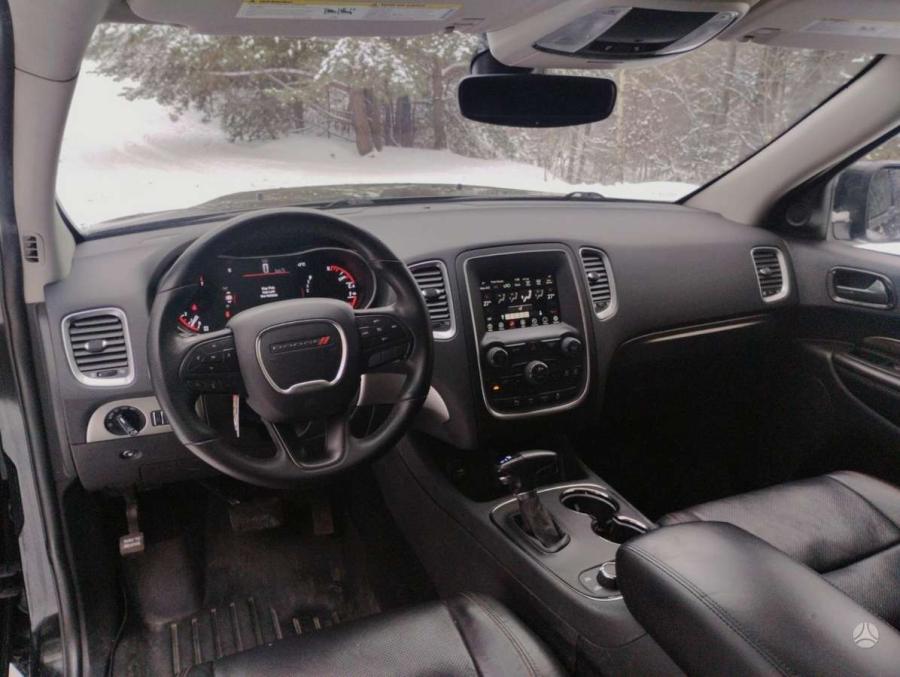 Black Dodge Durango 2019 in Vilnius, with an engine capacity of 5.70 L and mileage of 116 thousand km for 21800 €, photo 10 on AUTOMOTO.COM.LV