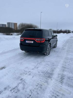 Black Dodge Durango 2019 in Gargzdai, with an engine capacity of 3.60 L and mileage of 210 thousand km for 16400 €, photo 6 on AUTOMOTO.COM.LV