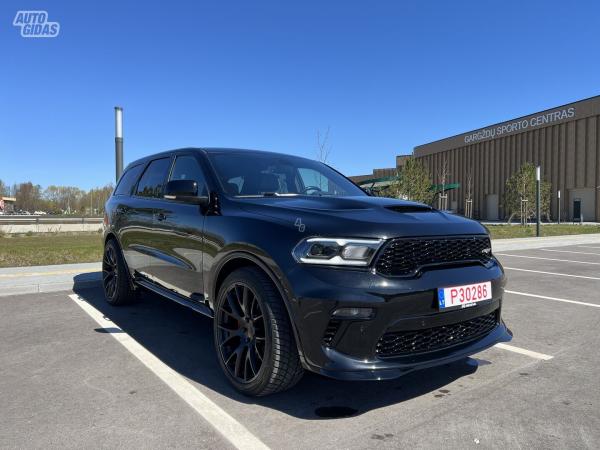 Black Dodge Durango 2019 in Klaipeda, with an engine capacity of 5.70 L and mileage of 88 thousand km for 27999 €, photo 8 on AUTOMOTO.COM.LV