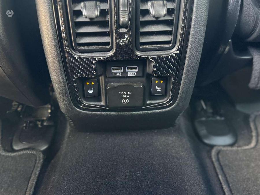 Melns Dodge Durango 2019 Viļņa, ar dzinēja tilpumu 3.60 L un nobraukumu 231 tūkst. km par 18900 €, foto 28 vietnē AUTOMOTO.COM.LV