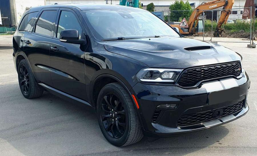 Black Dodge Durango 2019 in Klaipeda, with an engine capacity of 5.65 L and mileage of 246 thousand km for 19900 €, photo 3 on AUTOMOTO.COM.LV