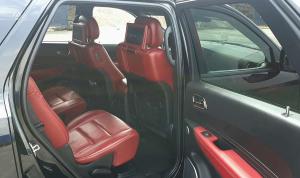 Black Dodge Durango 2019 in Klaipeda, with an engine capacity of 5.65 L and mileage of 246 thousand km for 19900 €, photo 12 on AUTOMOTO.COM.LV
