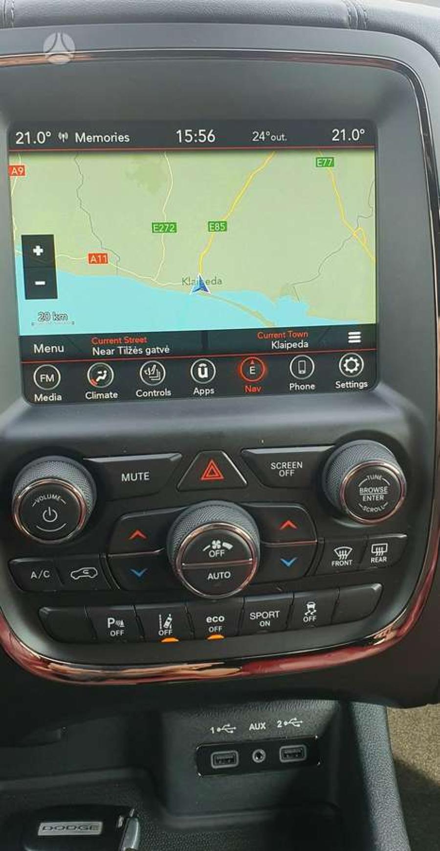 Black Dodge Durango 2019 in Klaipeda, with an engine capacity of 5.65 L and mileage of 246 thousand km for 19900 €, photo 18 on AUTOMOTO.COM.LV