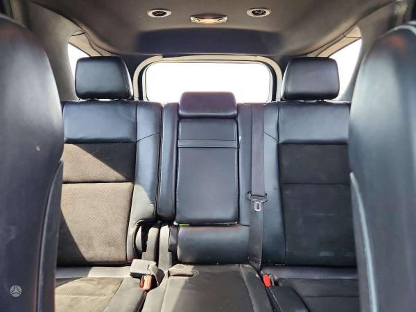 Black Dodge Durango 2019 in Siauliai, with an engine capacity of 3.60 L and mileage of 246 thousand km for 10500 €, photo 10 on AUTOMOTO.COM.LV