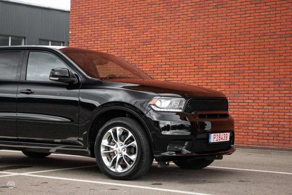 Black Dodge Durango 2019 in Klaipeda, with an engine capacity of 3.60 L and mileage of 152 thousand km for 19000 €, photo 9 on AUTOMOTO.COM.LV