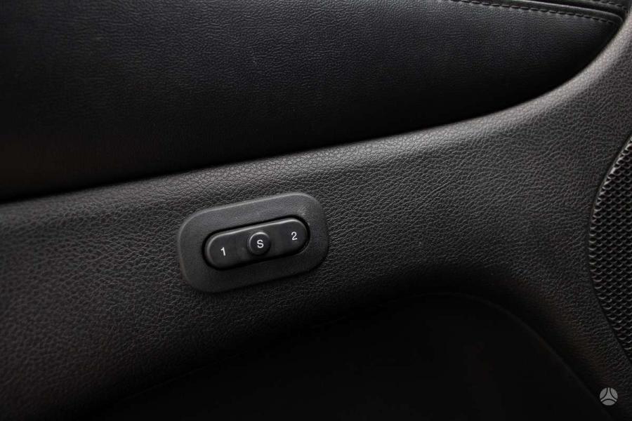 Melns Dodge Durango 2019 Klaipėda, ar dzinēja tilpumu 3.60 L un nobraukumu 152 tūkst. km par 19000 €, foto 22 vietnē AUTOMOTO.COM.LV