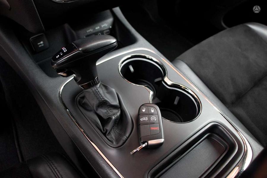 Melns Dodge Durango 2019 Klaipėda, ar dzinēja tilpumu 3.60 L un nobraukumu 152 tūkst. km par 19000 €, foto 28 vietnē AUTOMOTO.COM.LV