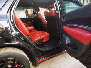 Melns Dodge Durango 2019 Viļņa, ar dzinēja tilpumu 5.70 L un nobraukumu 102 tūkst. km par 19750 €, foto 20 vietnē AUTOMOTO.COM.LV