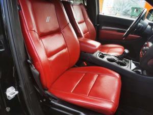 Black Dodge Durango 2019 in Vilnius, with an engine capacity of 5.65 L and mileage of 102 thousand km for 19875 €, photo 8 on AUTOMOTO.COM.LV